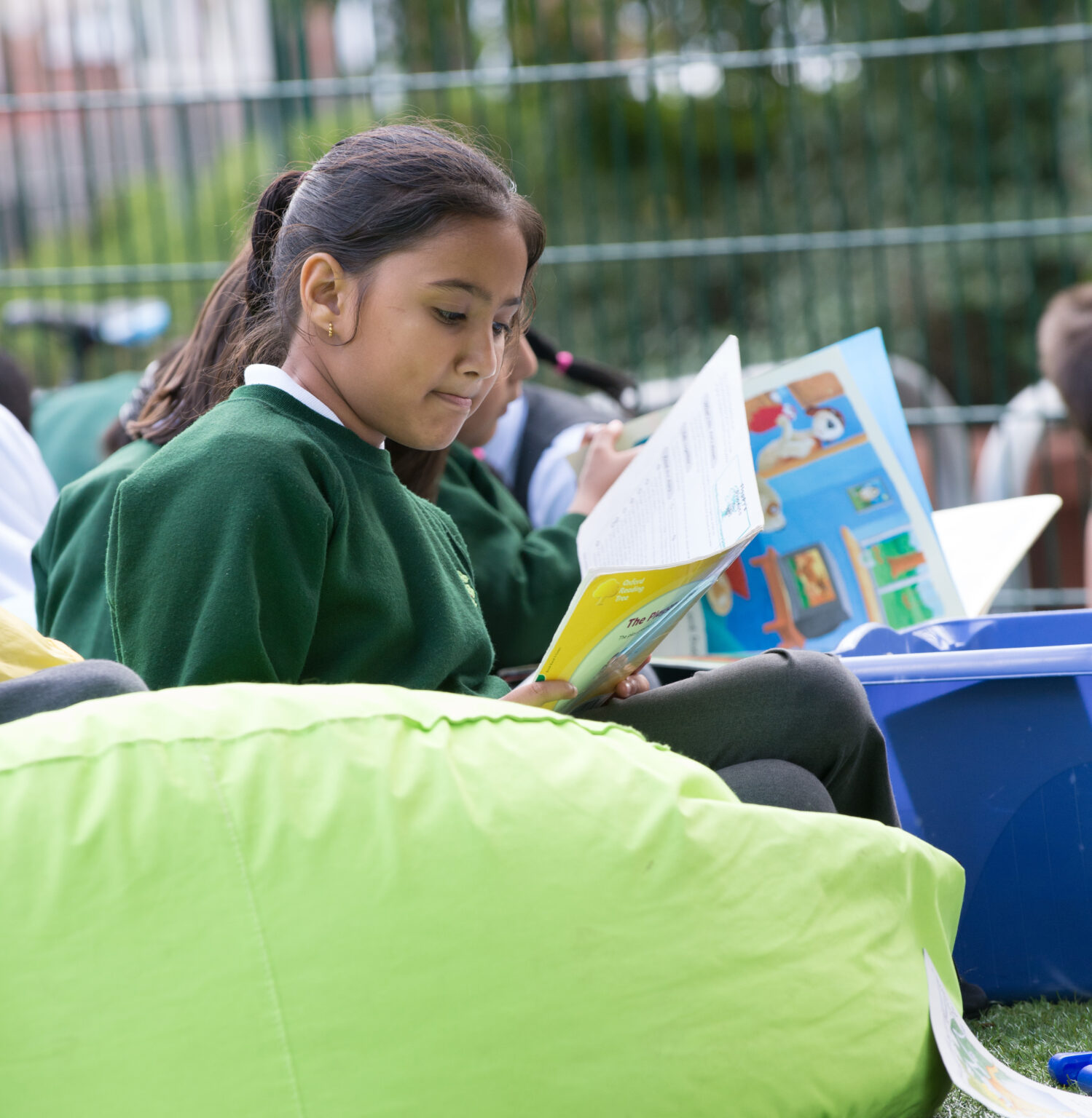 Strategies to keep your primary school library organised